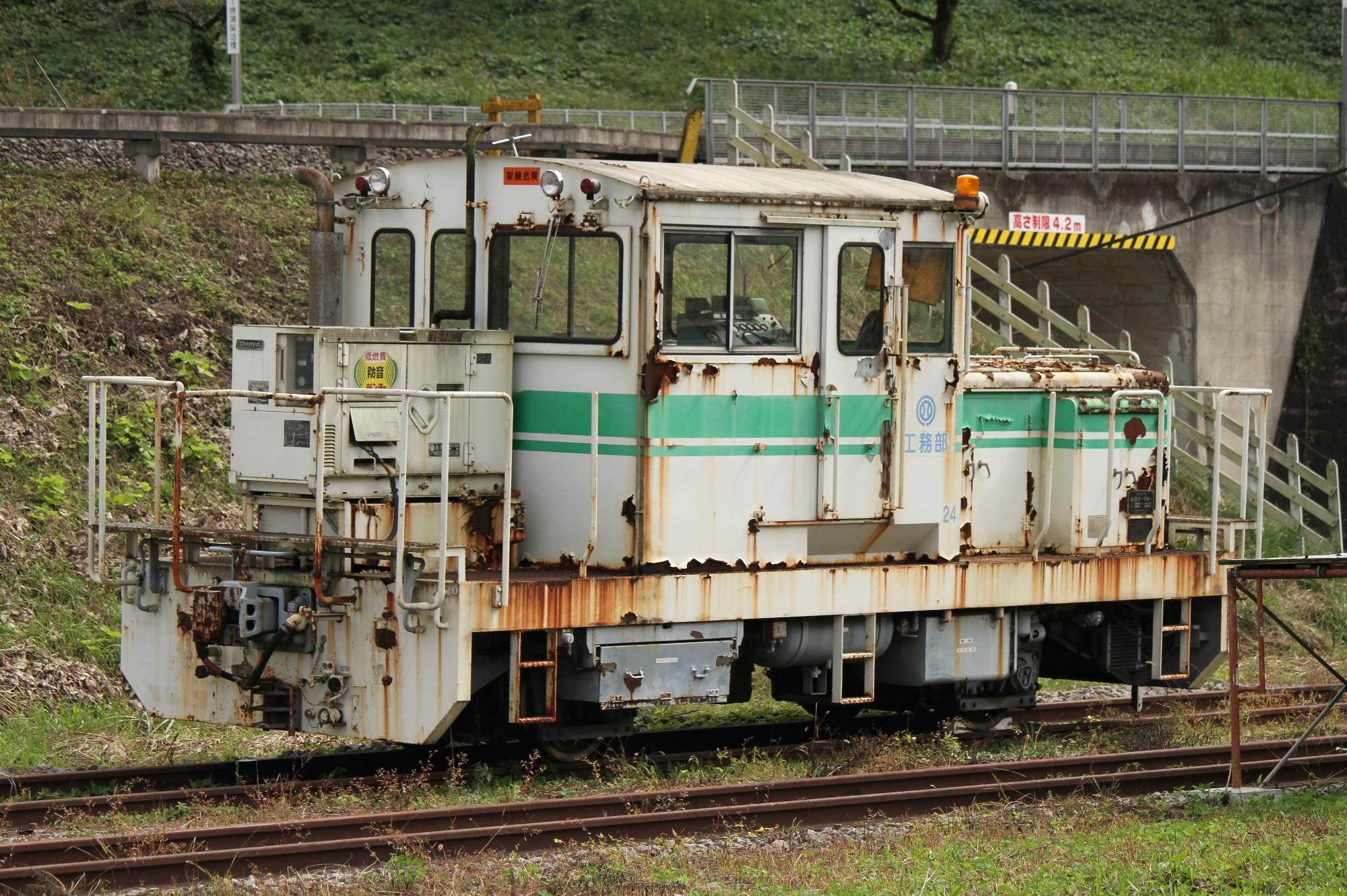 lplz5ma5445hlbsmty8yh2sxlr79jxjo | MCDB