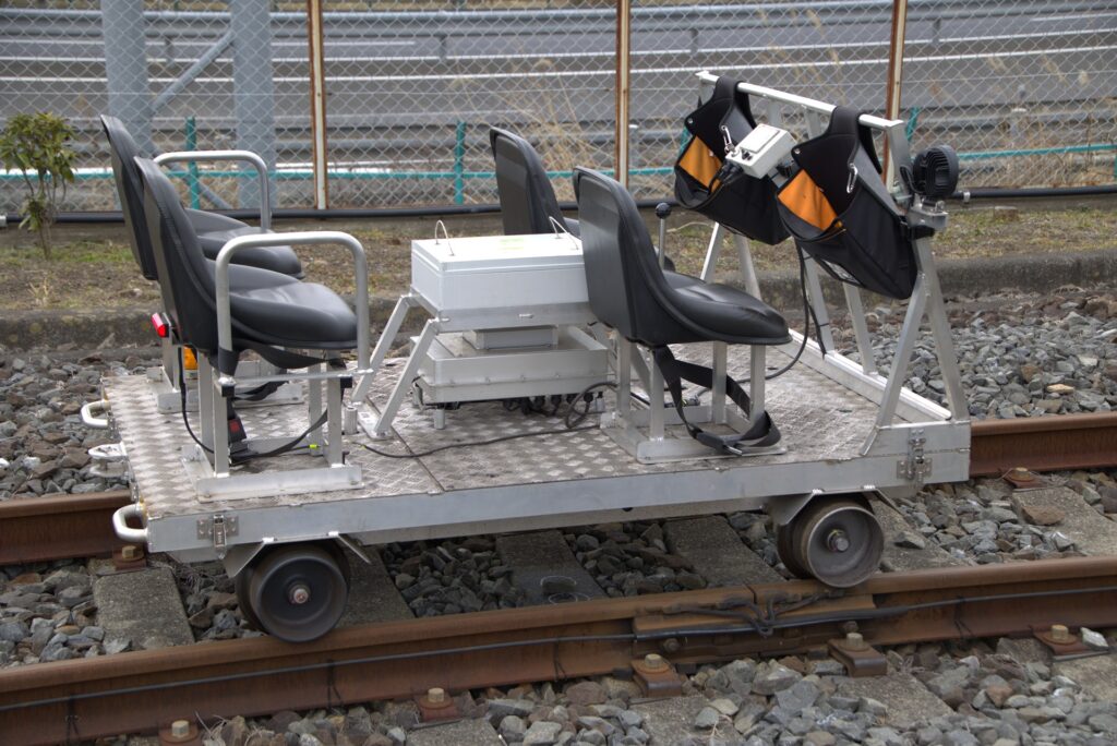 軌道EVカート | MCDB