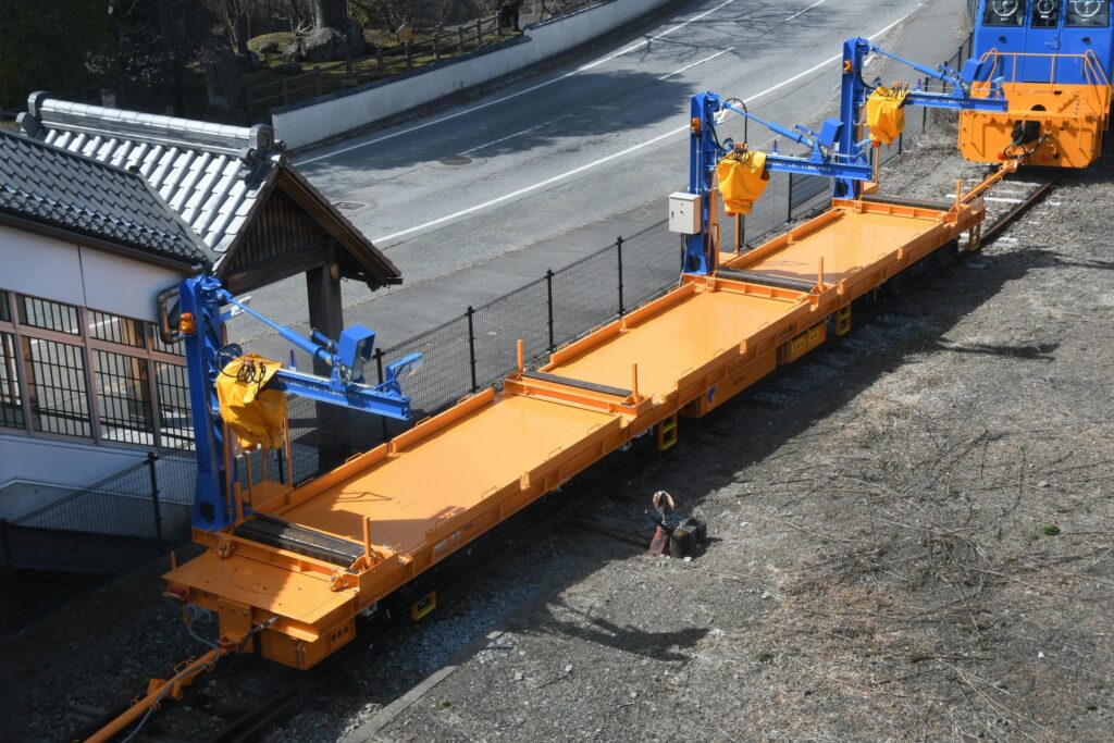 多目的運搬車 | MCDB