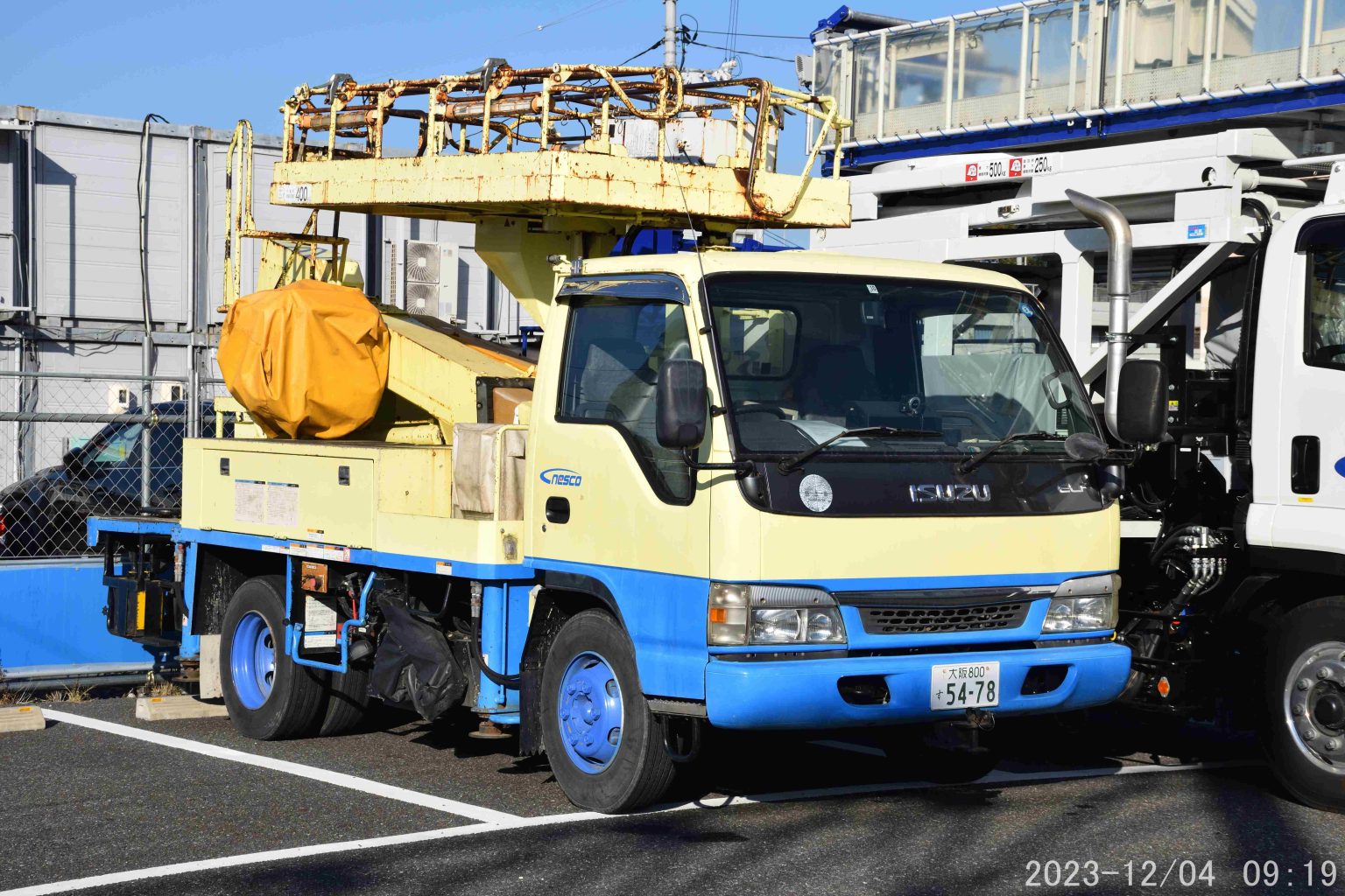 アイチコーポレーションの軌陸高所作業車(ブーム式) | MCDB